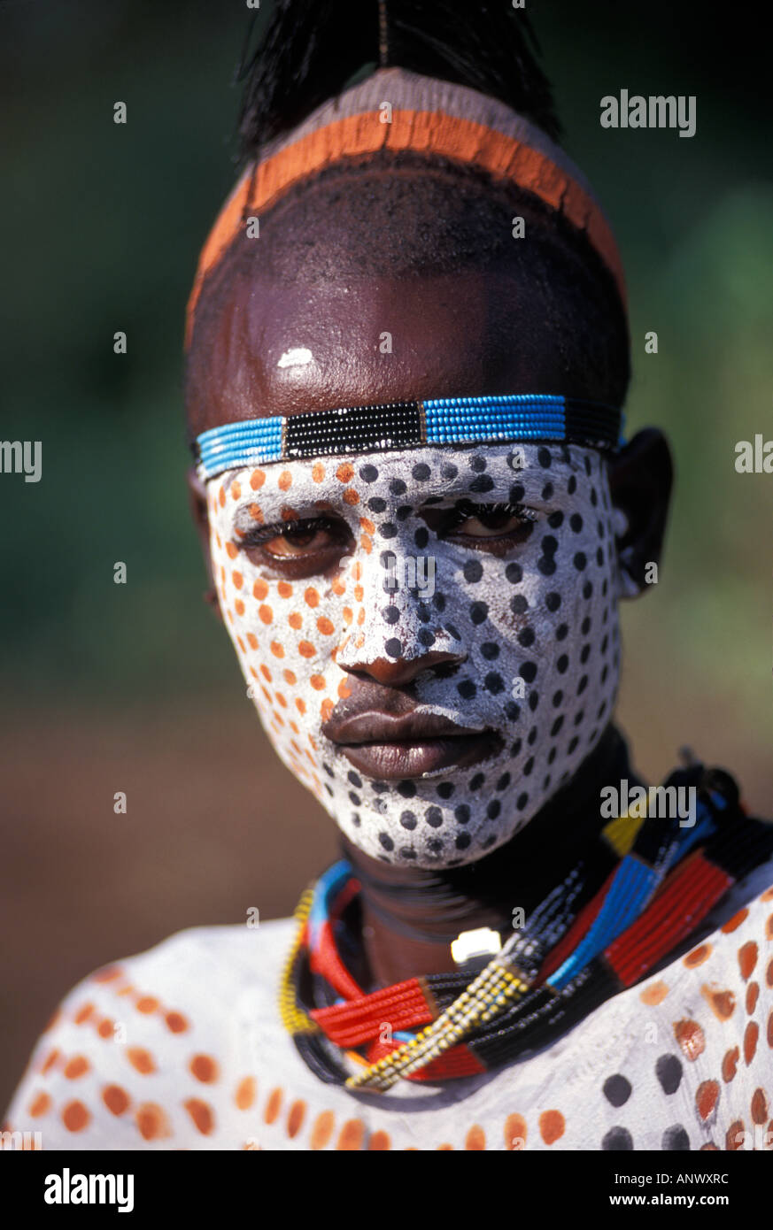 Africa, Ethiopia, Karo warrior in traditional body paint Stock Photo ...