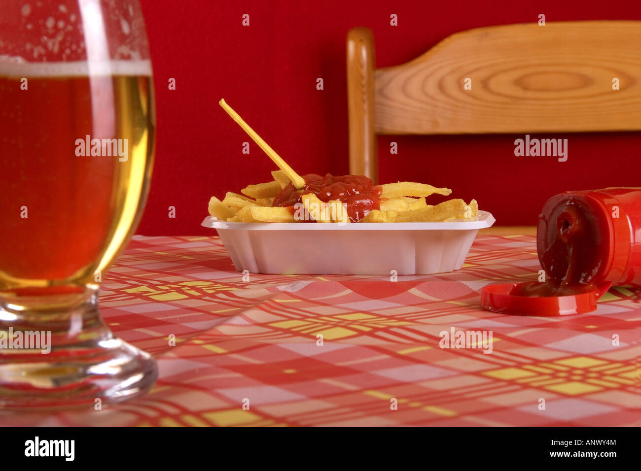 portion fries with ketchup Stock Photo - Alamy