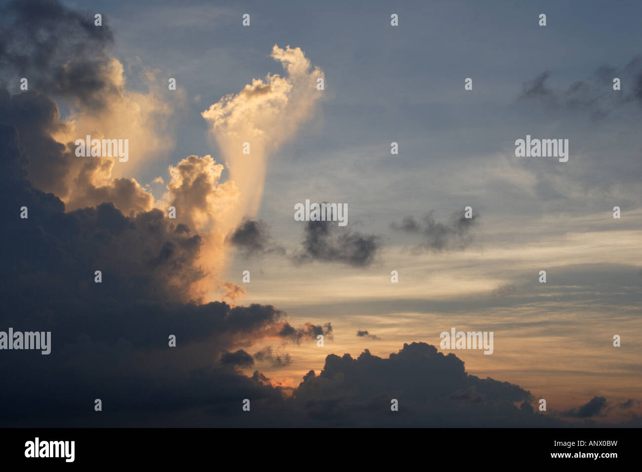 Dragon in the clouds hi-res stock photography and images - Alamy