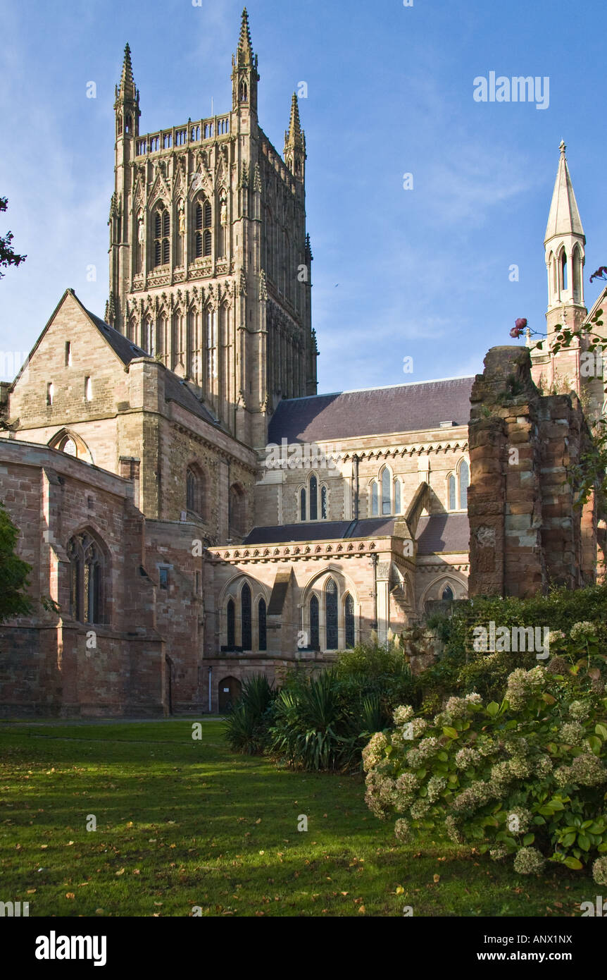At worcester cathedral hi-res stock photography and images - Alamy