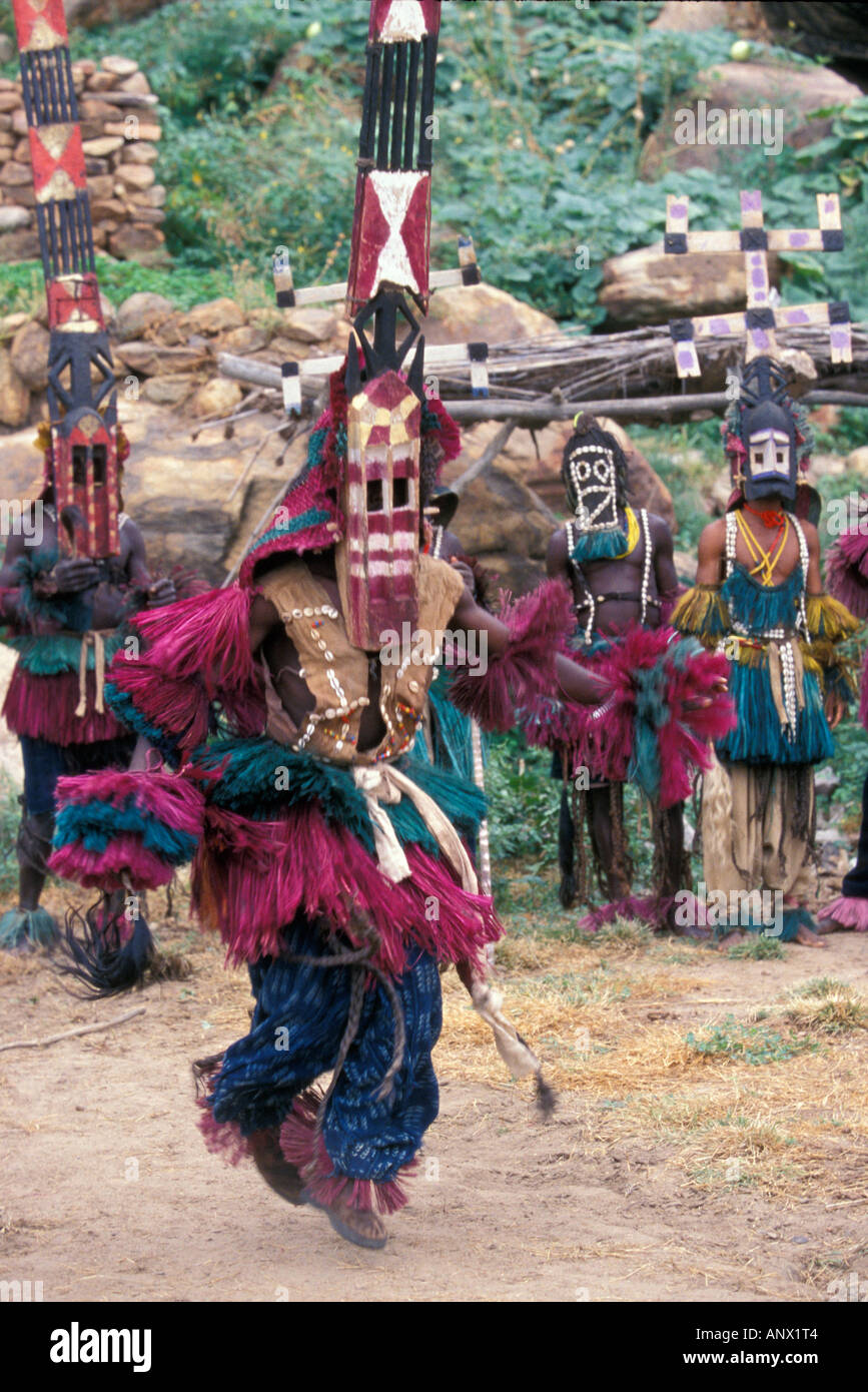 Africa dance mali hi-res stock photography and images - Alamy