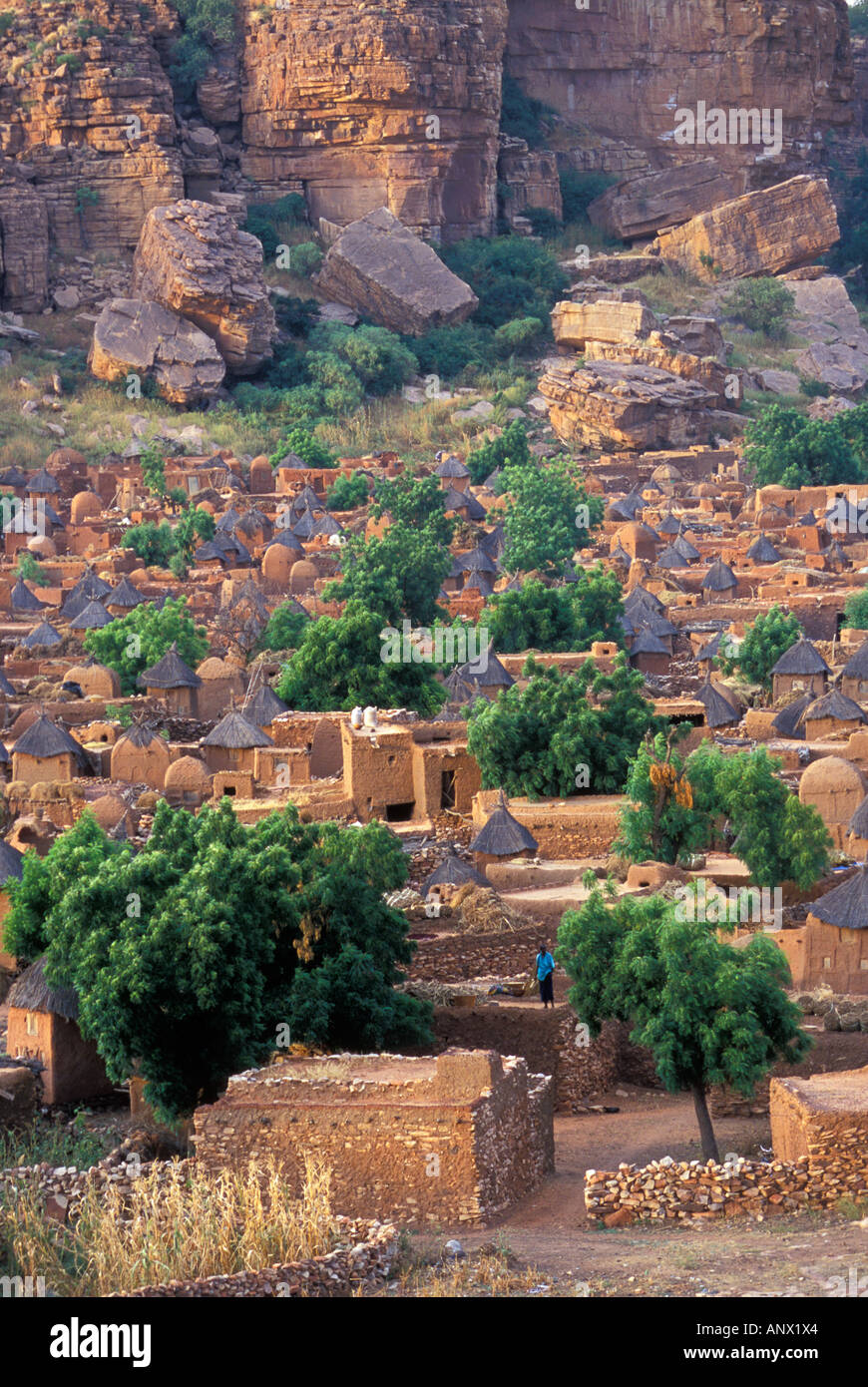 Mali songo dogon village hi-res stock photography and images - Alamy