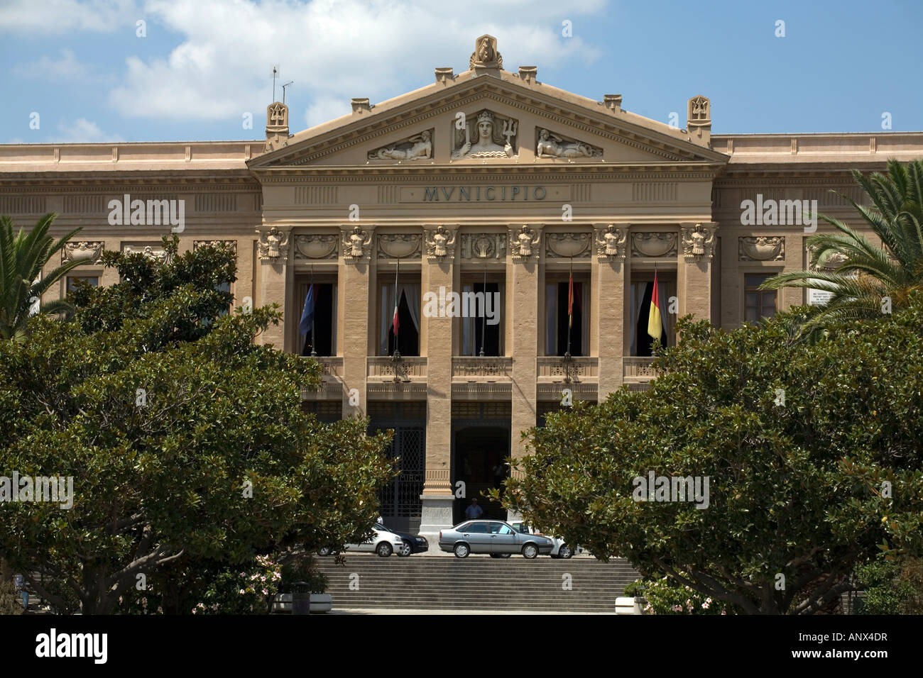 Messina town hall hi-res stock photography and images - Alamy