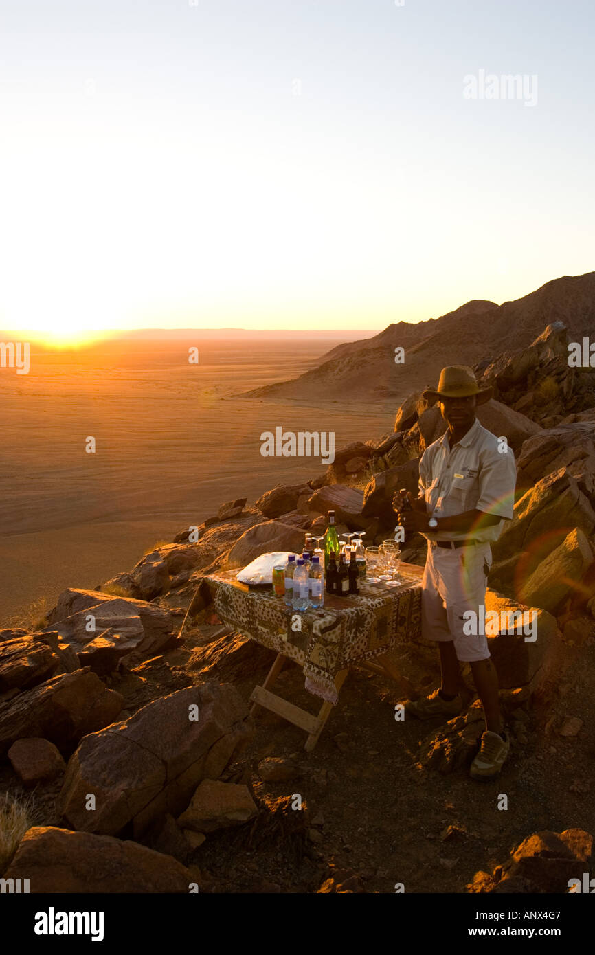 Namibia, Namib-Naukluft National Park, Sossusvlei, Sundowner with ...