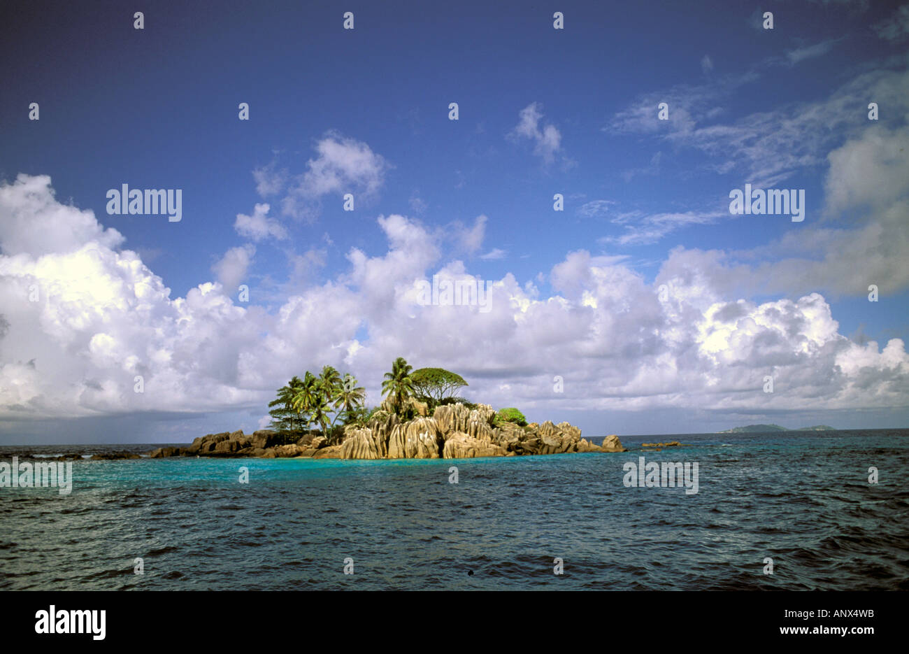 Granitic island group hi-res stock photography and images - Alamy