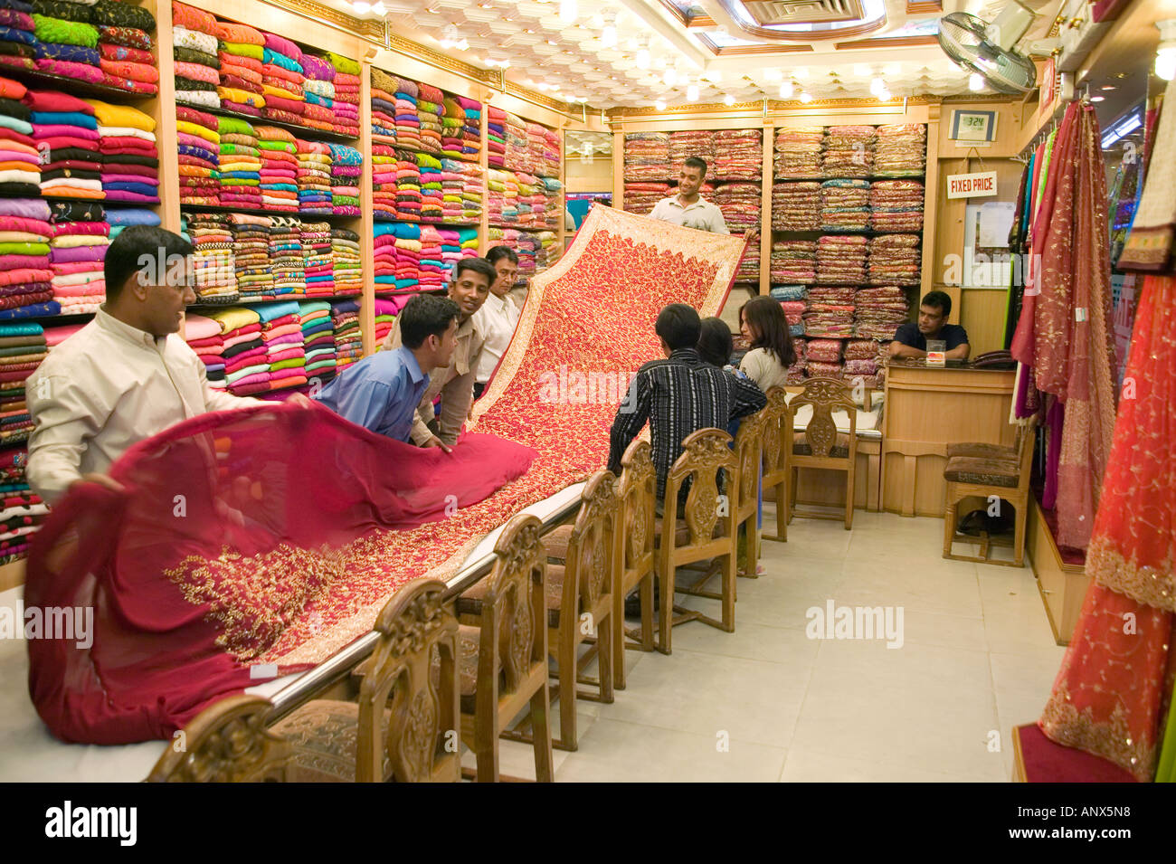 Sari sari store hi-res stock photography and images - Alamy