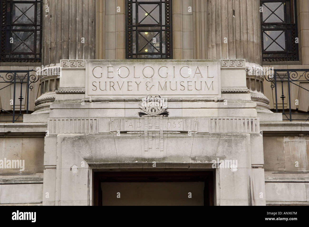 Entrance to Geological Survey and Museum Natural History museum South ...