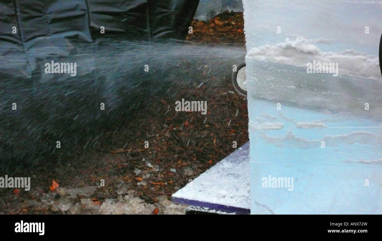 Ice saw hi-res stock photography and images - Alamy