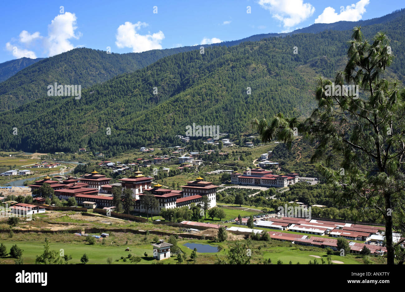Bhutan royal palace hi-res stock photography and images - Alamy