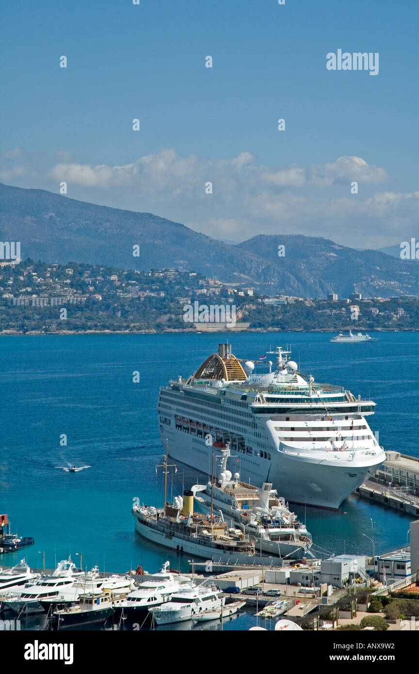 Ss atlantis hi-res stock photography and images - Alamy