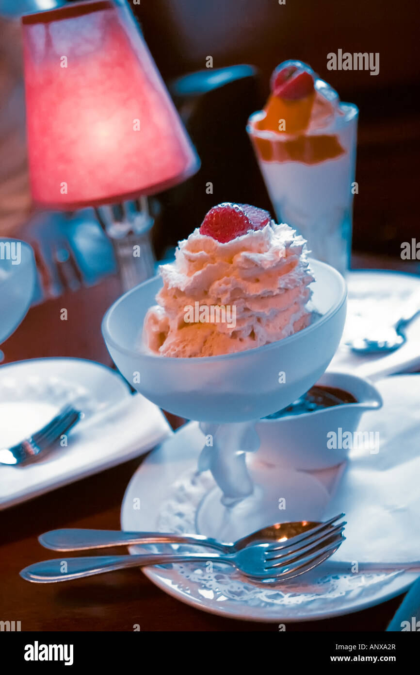 Icecream party hi-res stock photography and images - Alamy