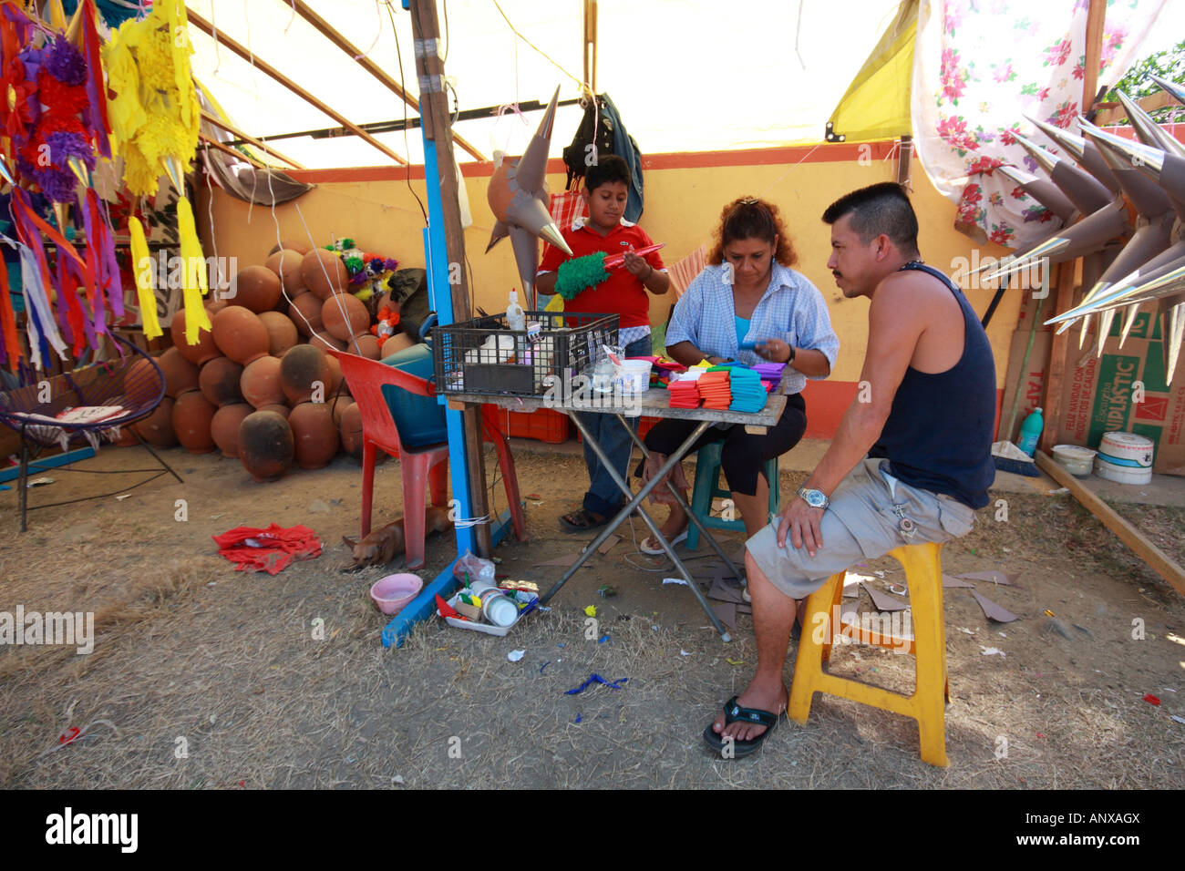 Pinatas mexico christmas hi-res stock photography and images - Alamy