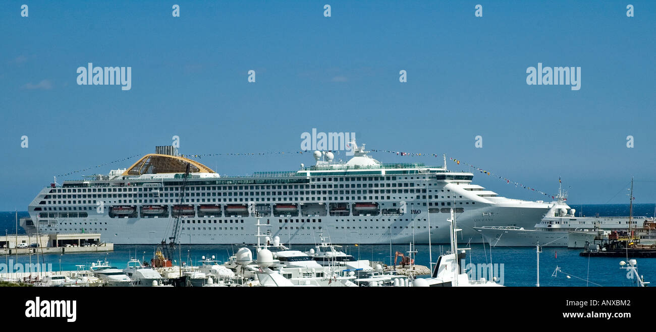 Monaco cruise terminal hi-res stock photography and images - Alamy