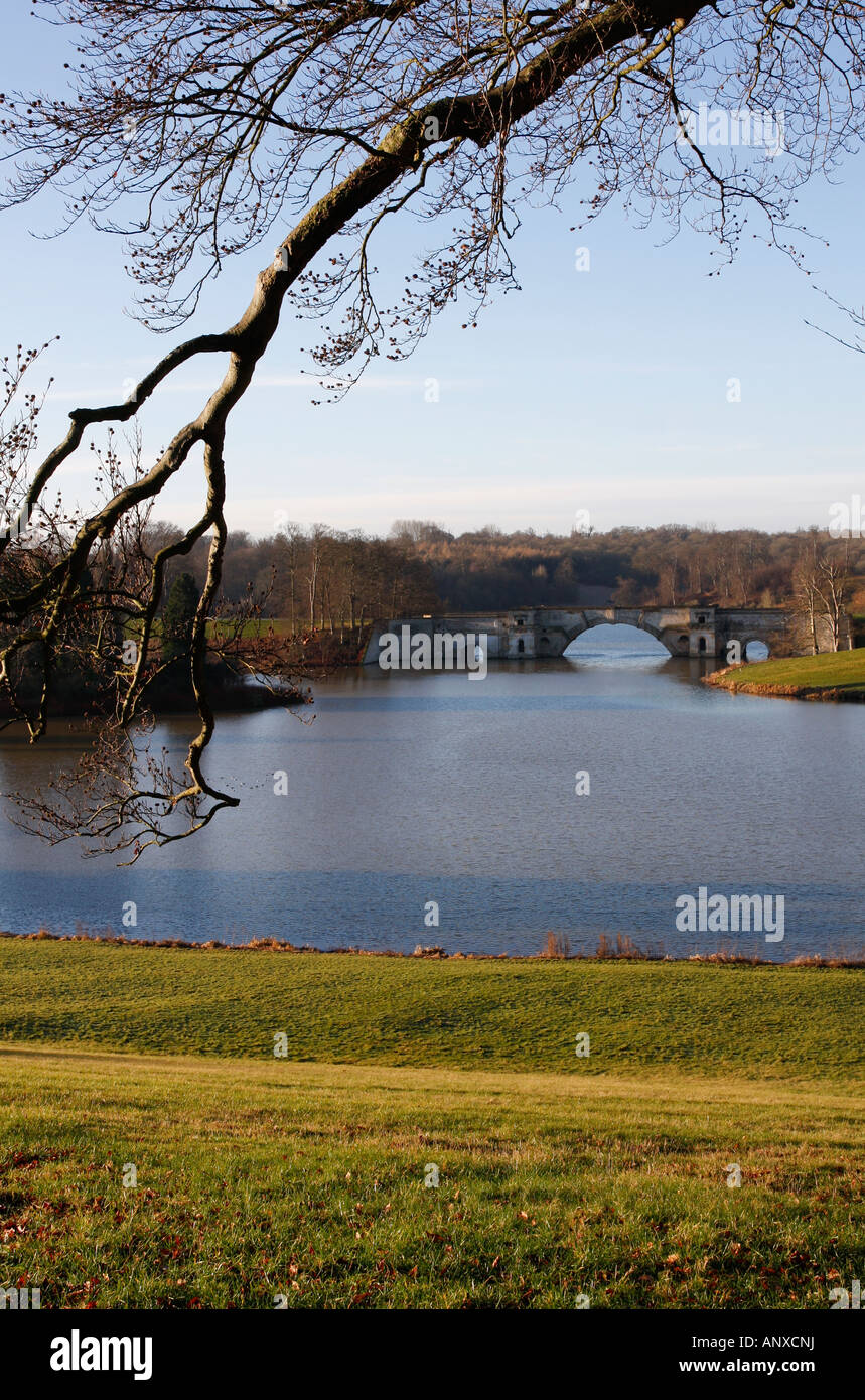 Looking across the lake in the grounds of Blenheim Palace to the ...