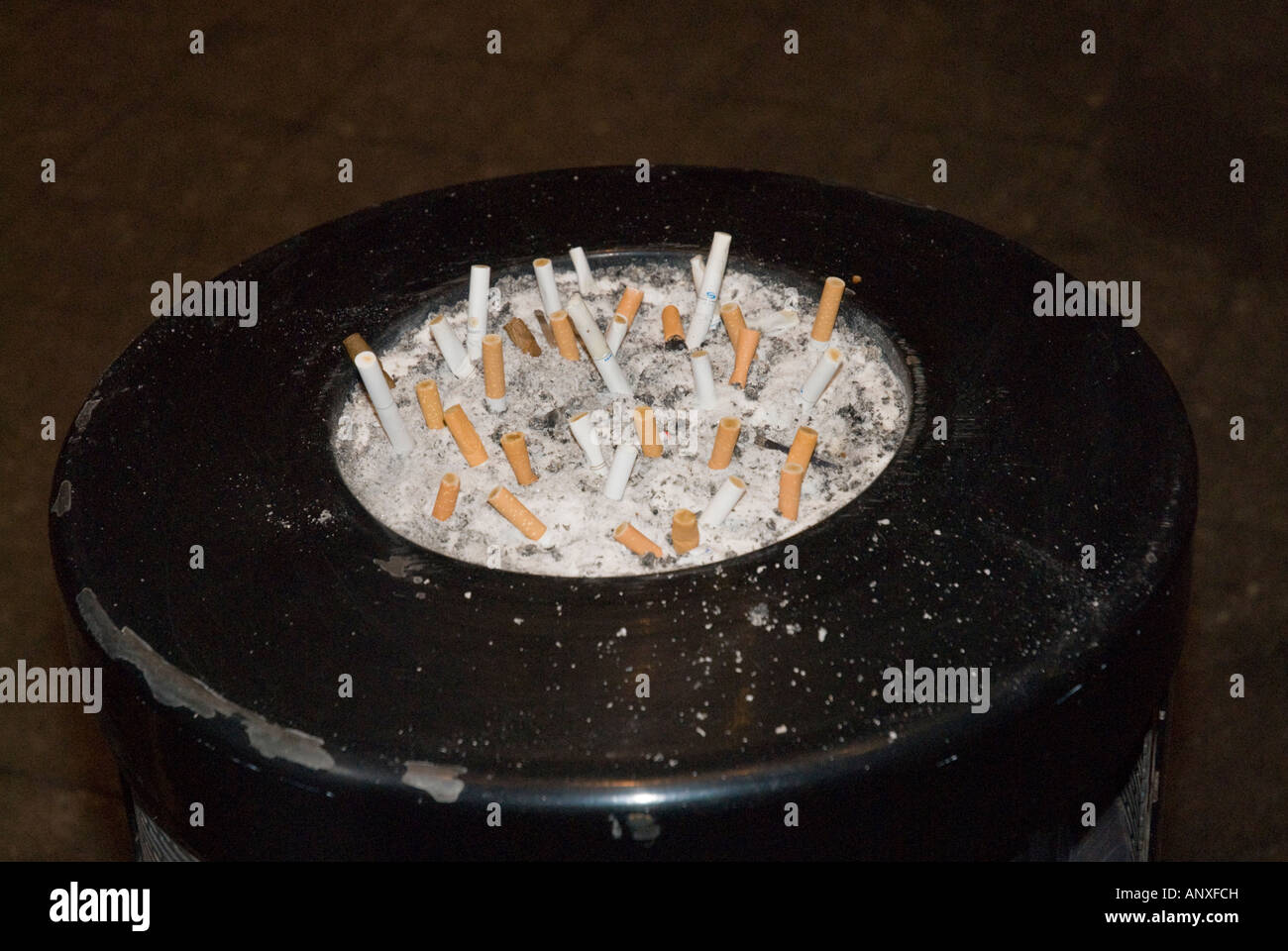 Extinguish Cigarette Stock Photos & Extinguish Cigarette Stock Images ...