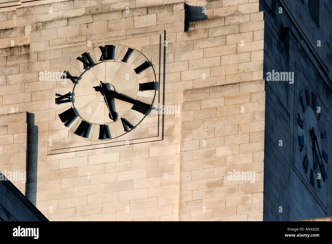 Parkinson Building at Leeds University funded by electrical ...