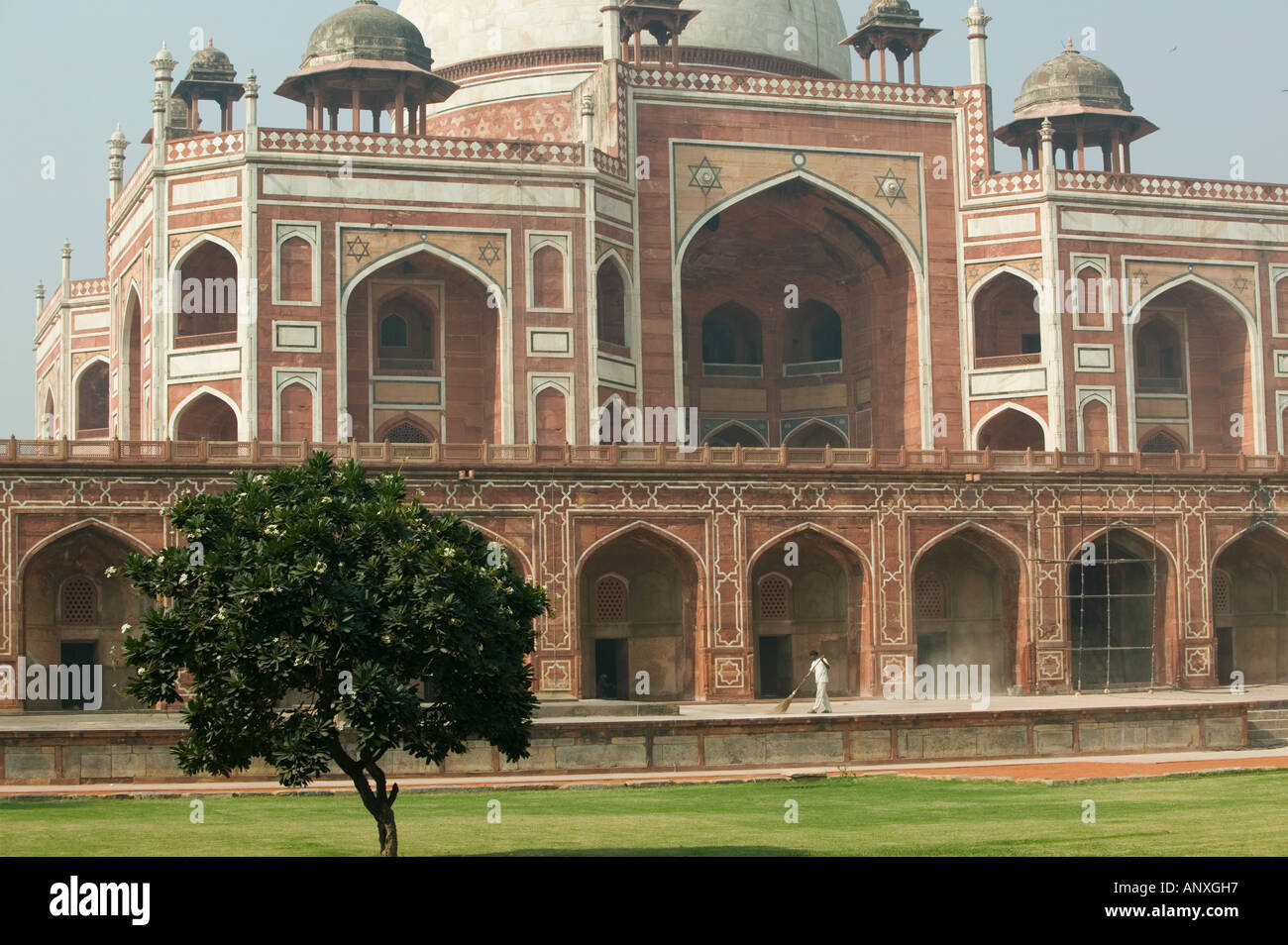 INDIA, Central Delhi: Humayun's Tomb, Mid 16th century Mughal ...