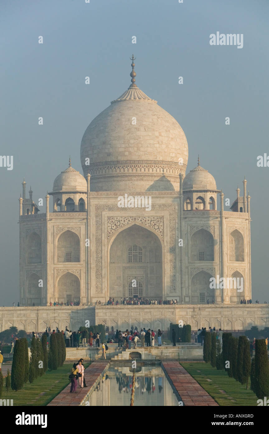 Morning visitors to taj mahal hi-res stock photography and images - Alamy