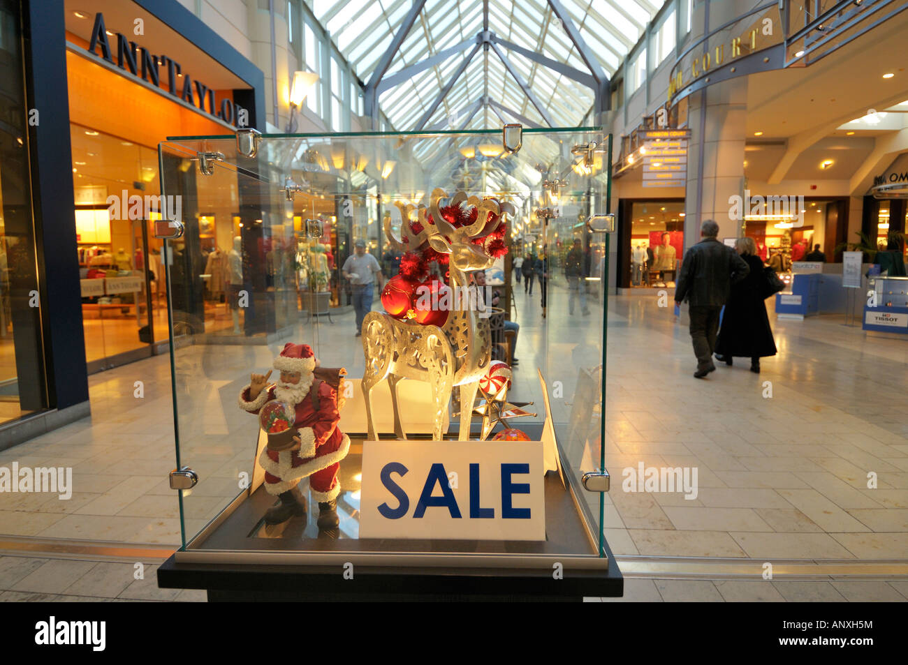 Shopping Mall in the Prudential Tower, Boston USA Stock Photo - Alamy
