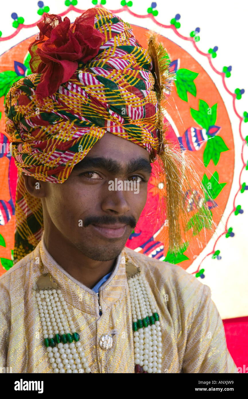 Fair director hi-res stock photography and images - Alamy