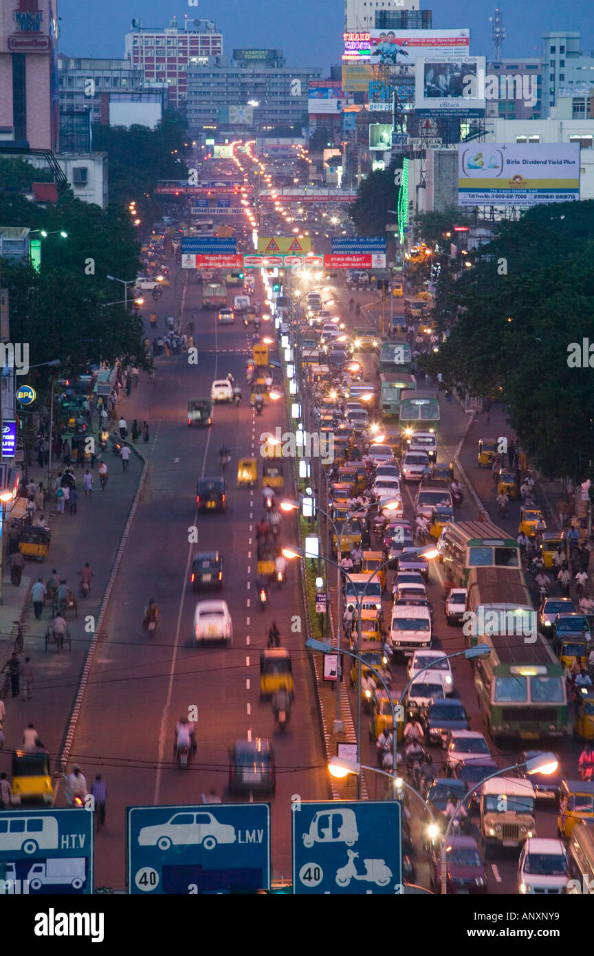 INDIA, Tamil Nadu, Chennai: Evening Traffic on Anna Salai Road Stock ...