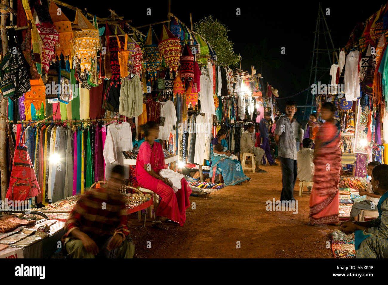 Night market india hi-res stock photography and images - Alamy