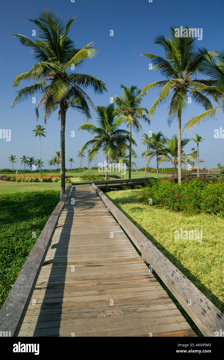 INDIA, Goa, Cansaulim: Beach Walkway / Cansaulim Beach Stock Photo - Alamy