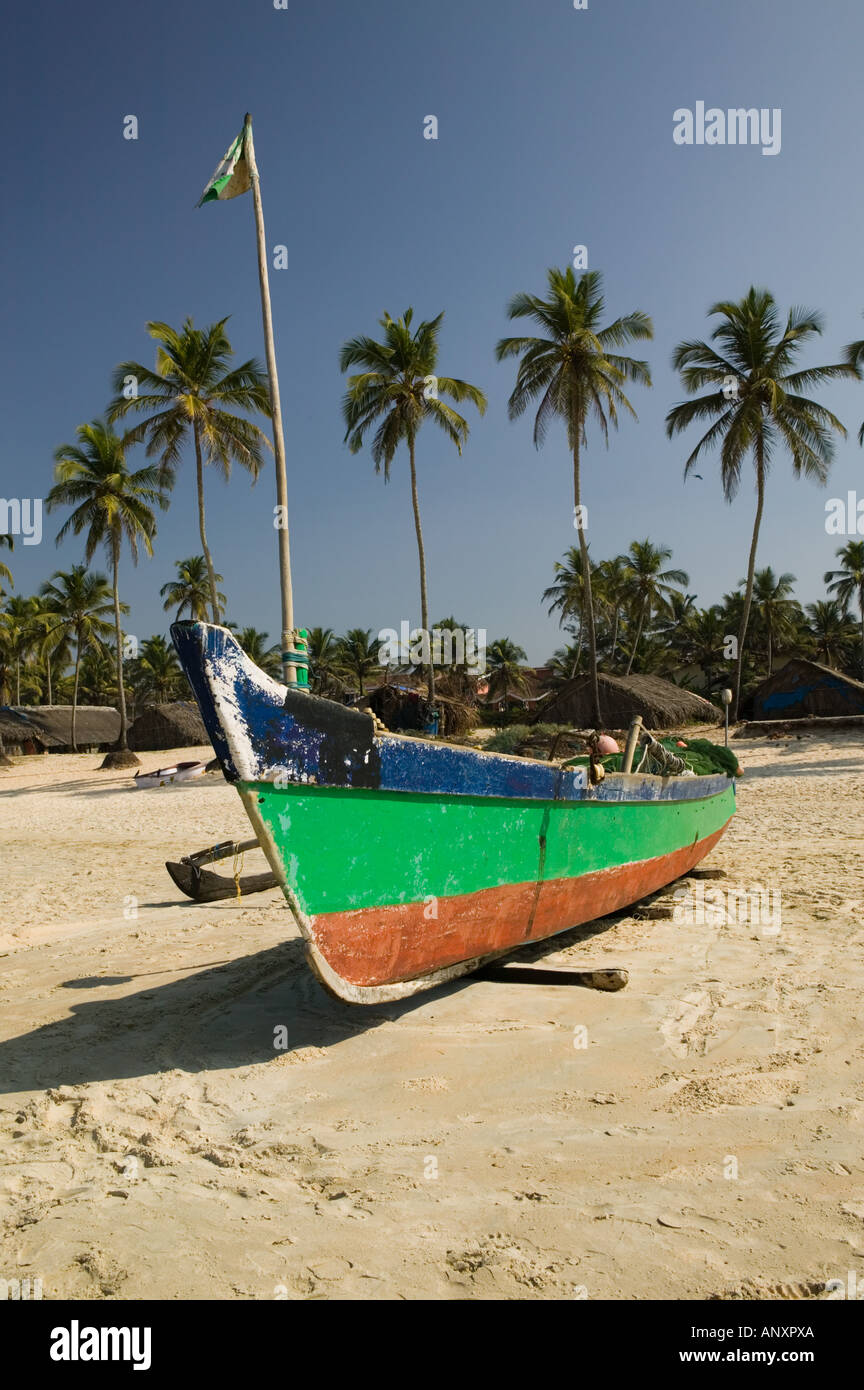 Fishing boat colva beach goa hi-res stock photography and images - Alamy