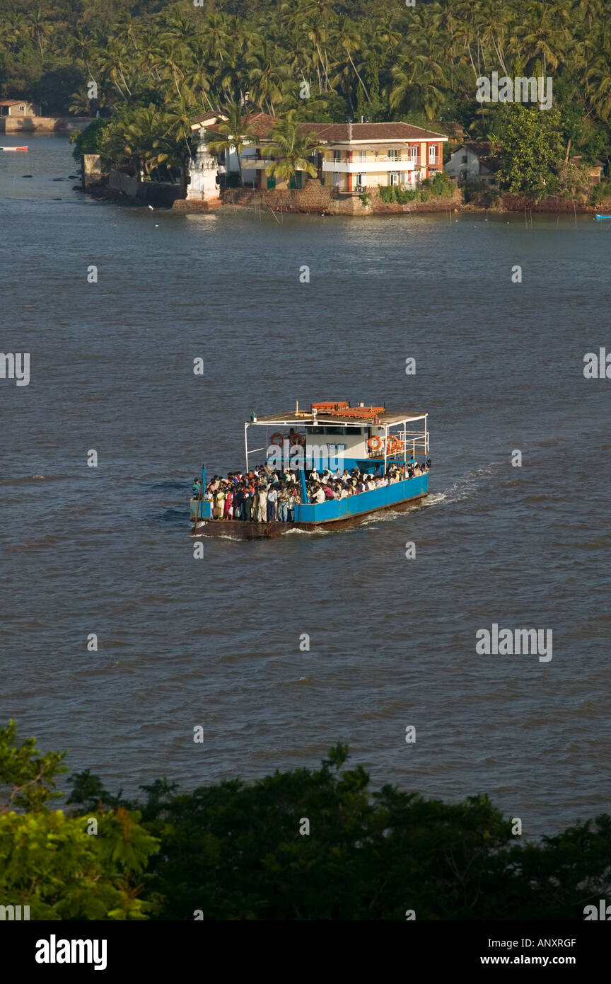 INDIA, Goa, Panaji: Mandovi River Ferry Stock Photo - Alamy
