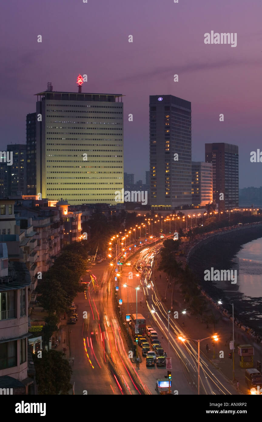 Marine drive mumbai night hi-res stock photography and images - Alamy