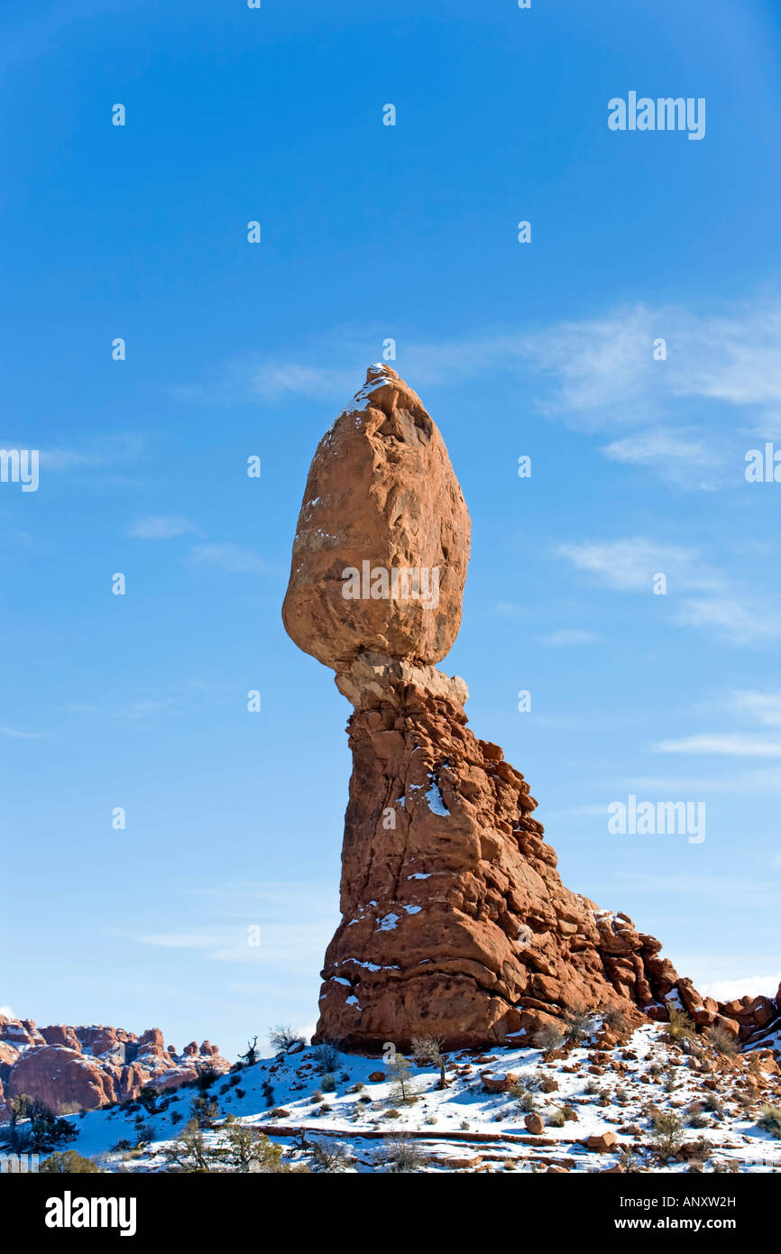 Balance Rock Arches National park verticle Stock Photo - Alamy