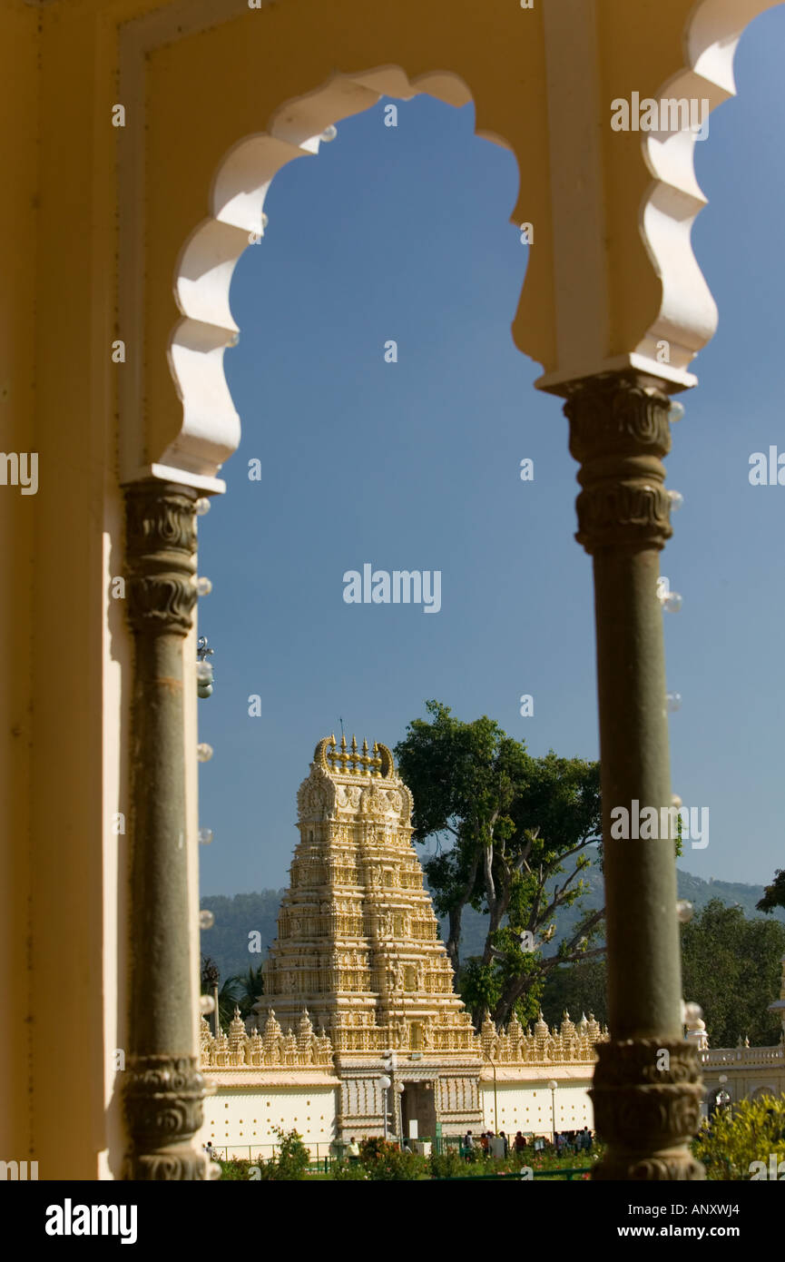 INDIA, Karnataka, Mysore : Majaraja's Palace (b. 1912, Henry Irwin ...