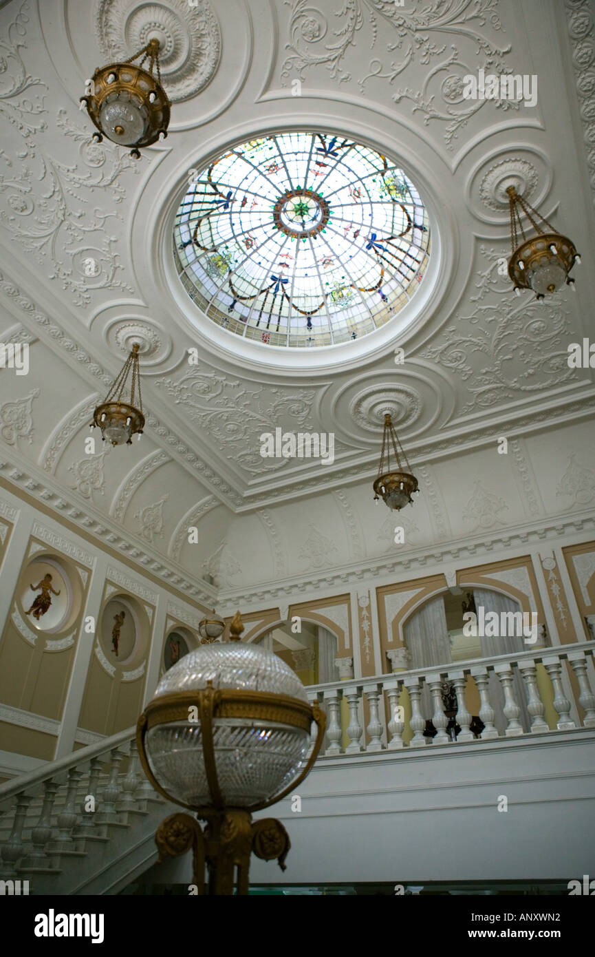 INDIA, Karnataka, Mysore : Lilitha Mahal Palace Hotel, Main Staircase ...
