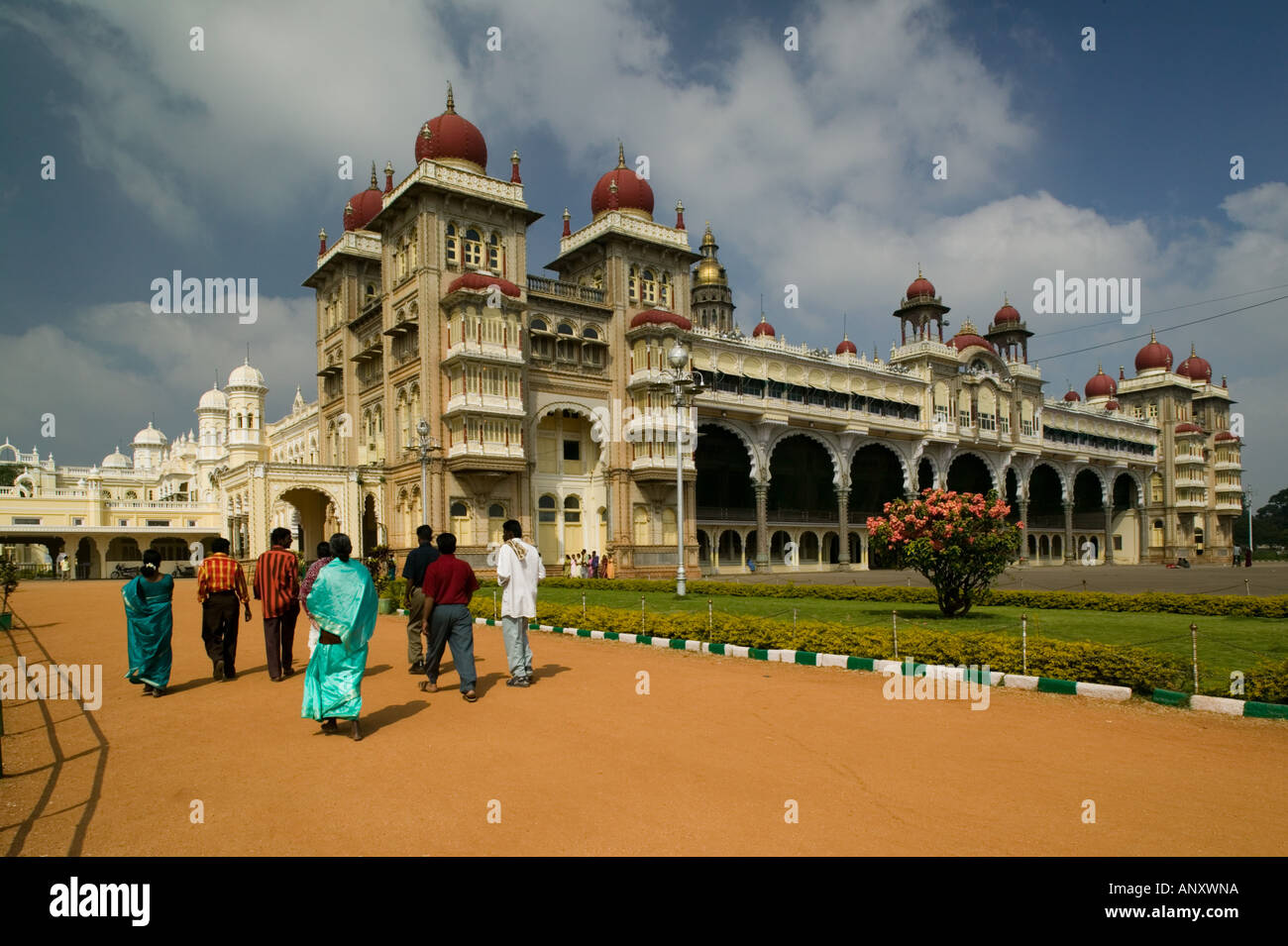 INDIA, Karnataka, Mysore : Maharaja's Palace, (b.1912, English ...