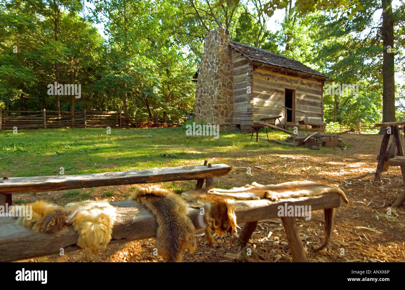 Abraham lincoln log cabin hi-res stock photography and images - Alamy