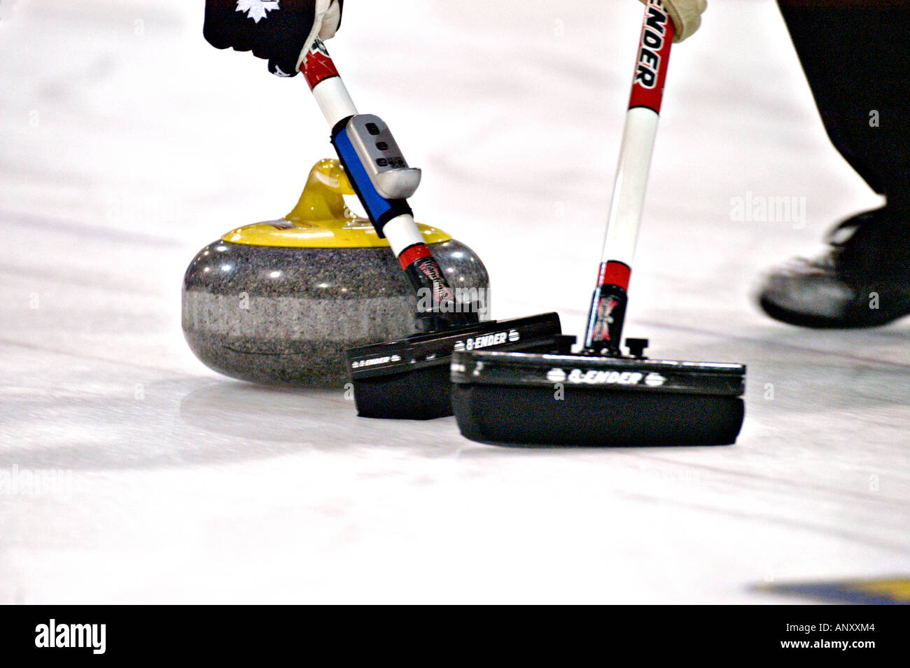 Curling broom hi-res stock photography and images - Alamy