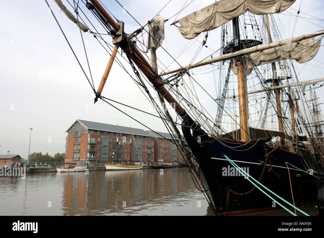 Three masted ship square rig hi-res stock photography and images - Alamy
