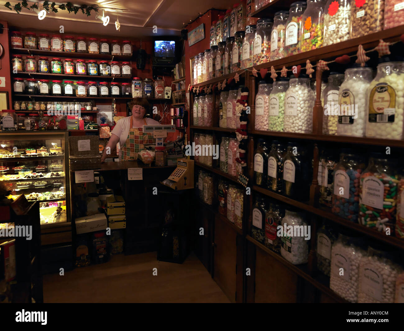 English sweet shop hi-res stock photography and images - Alamy