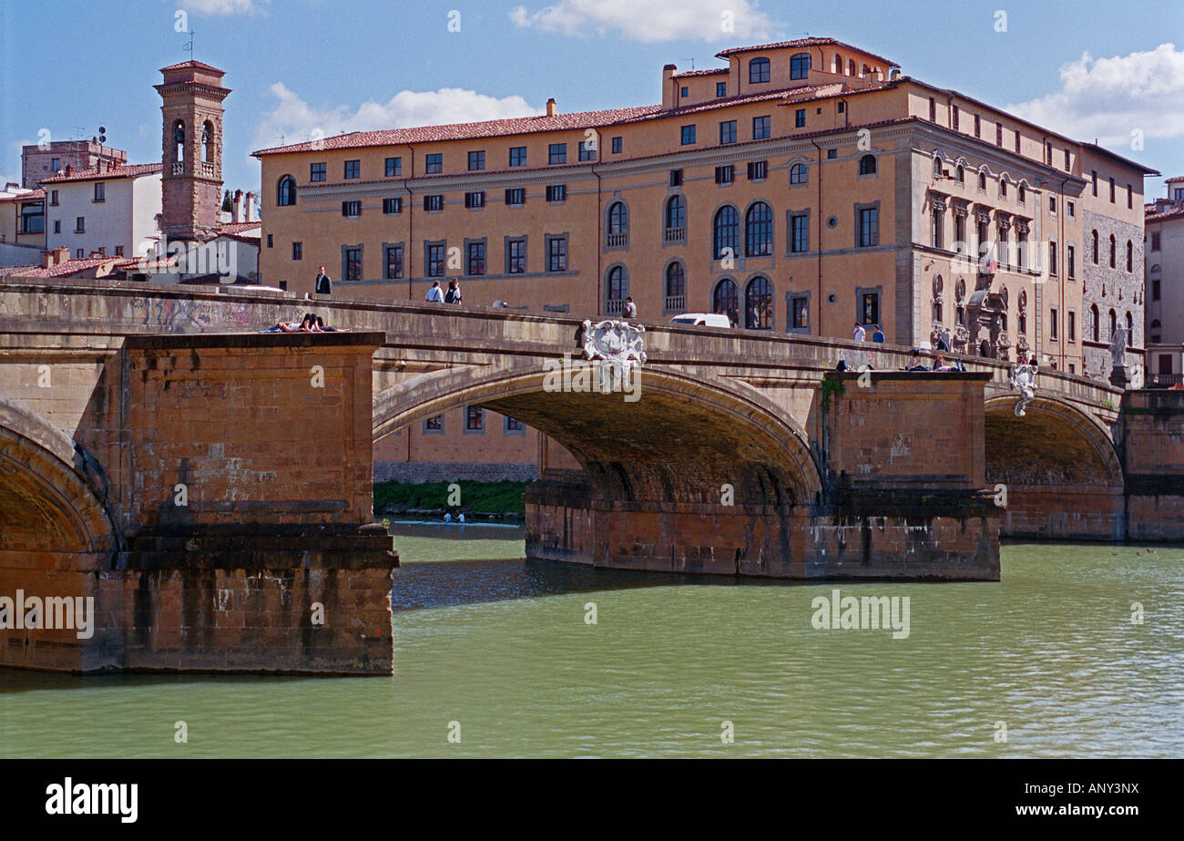Italy, Tuscany, Florence. Ponte Santa Trinita (Holy Trinity Bridge ...