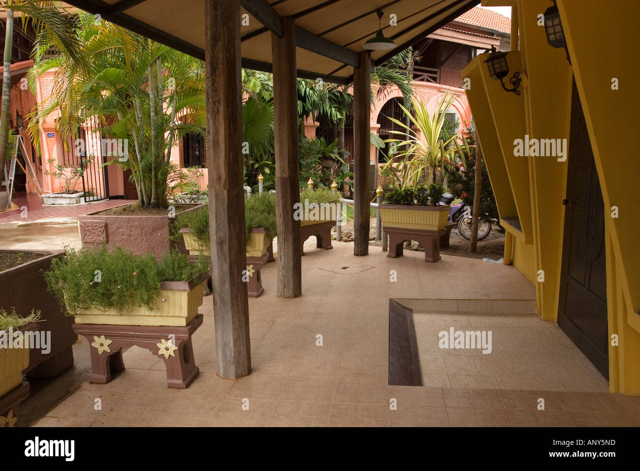 Laos, Vientiane, Restaurant in French colonial design Stock Photo - Alamy
