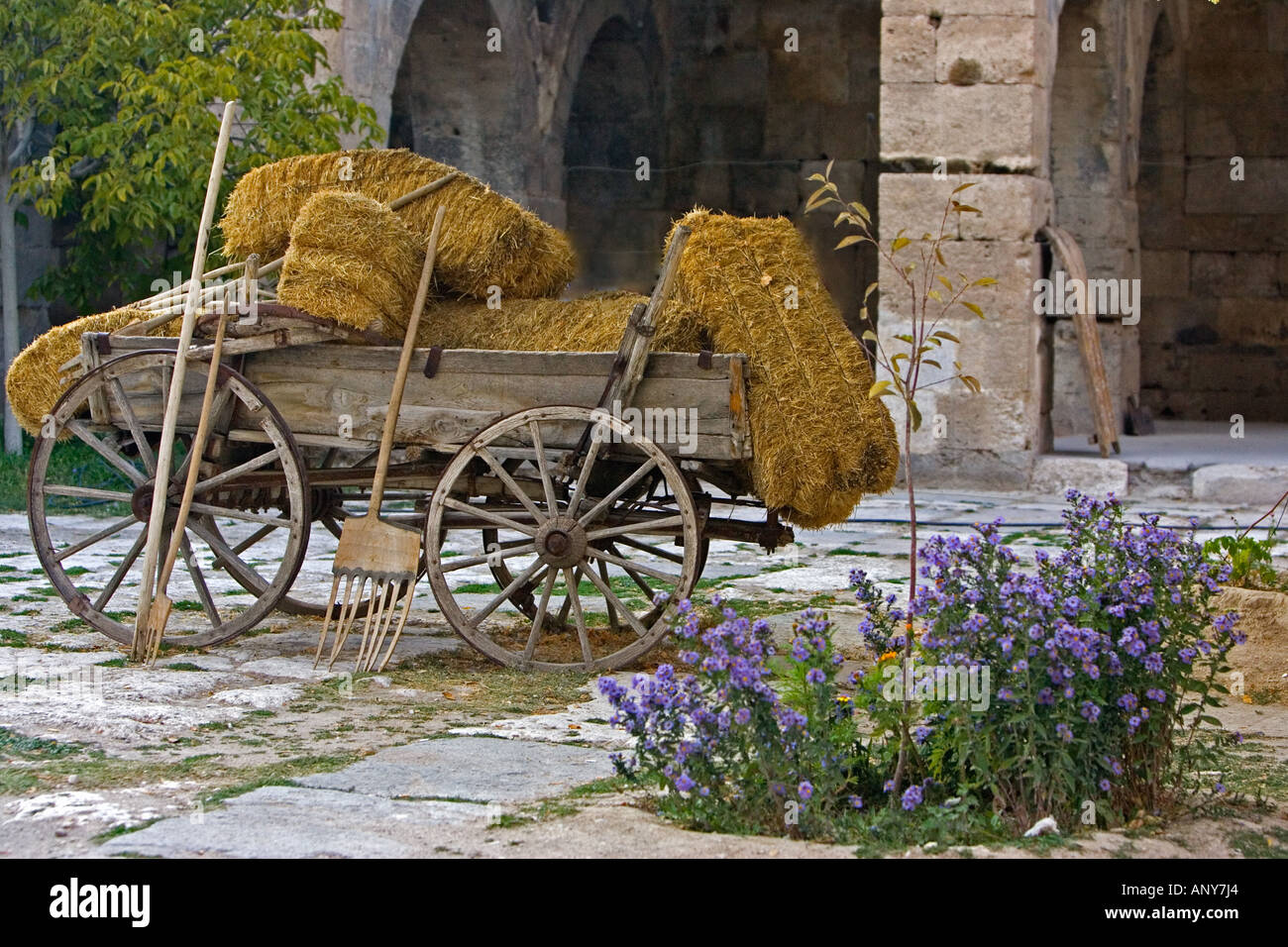 Turkey, Caravanserai, hay wagon with ancient tools Stock Photo - Alamy