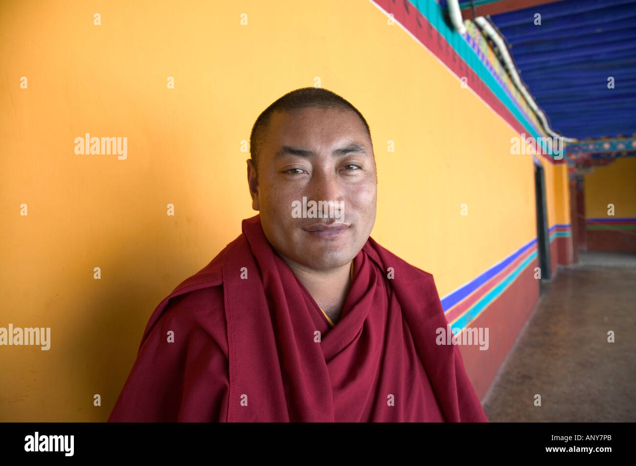 Foreign monk hi-res stock photography and images - Alamy