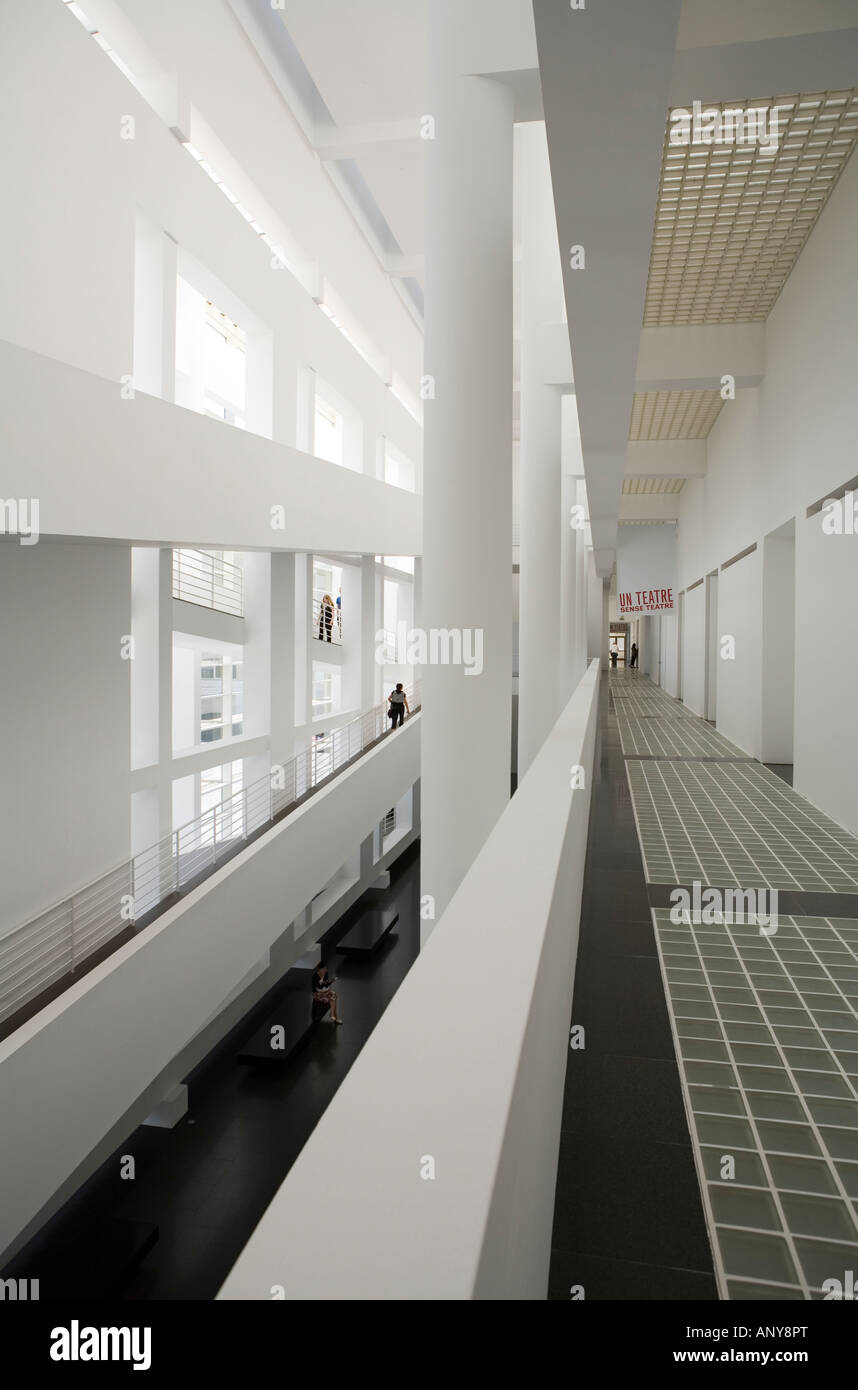 Museu d'Art Contemporani de Barcelona, MACBA Stock Photo - Alamy