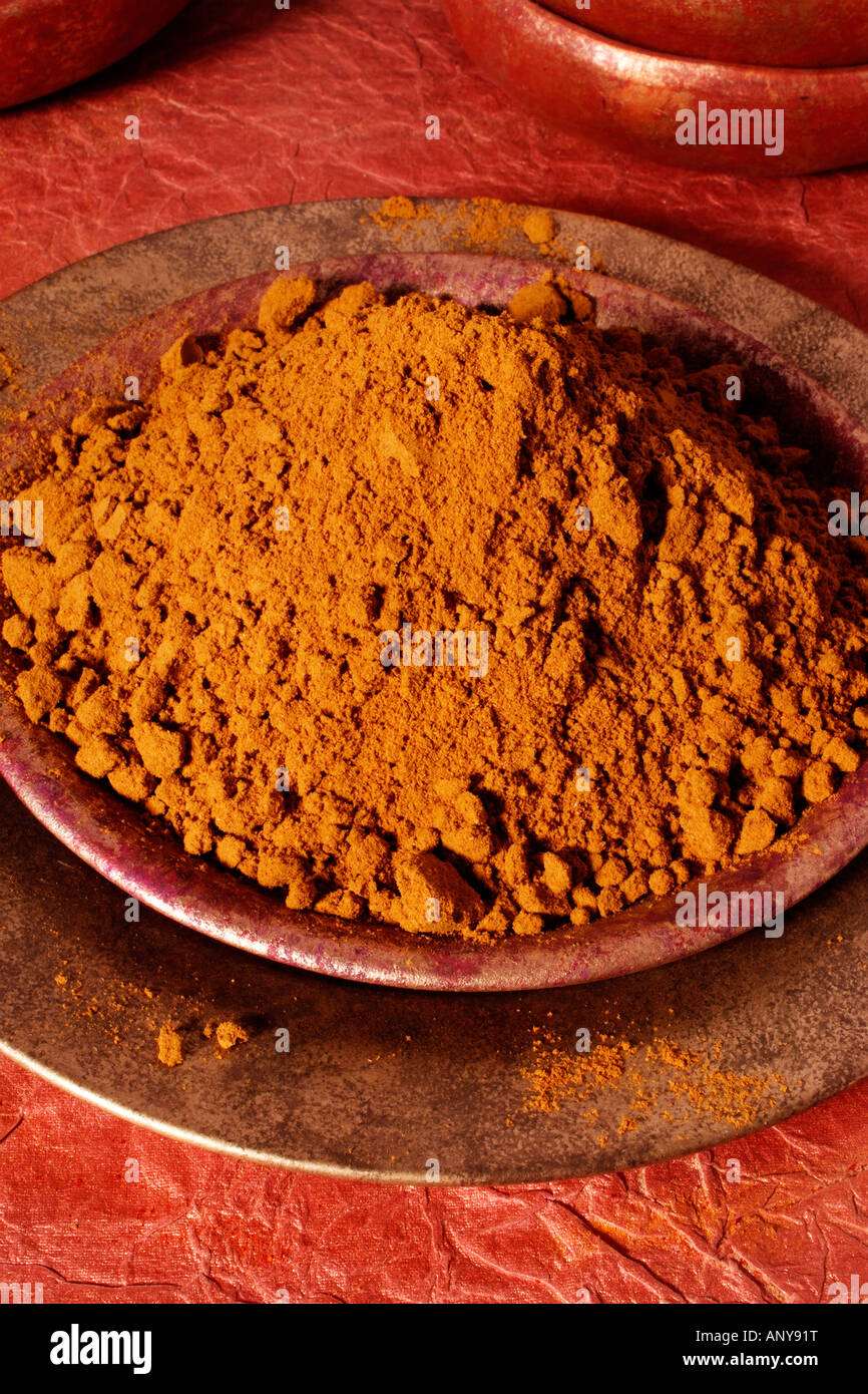 BOWL OF CURRY POWDER Stock Photo - Alamy