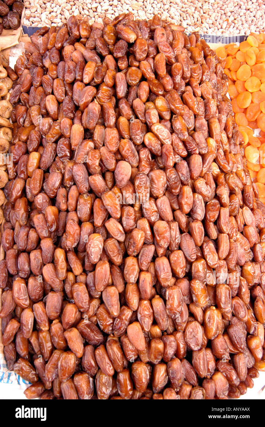 DATES ON MARKET STALL Stock Photo - Alamy