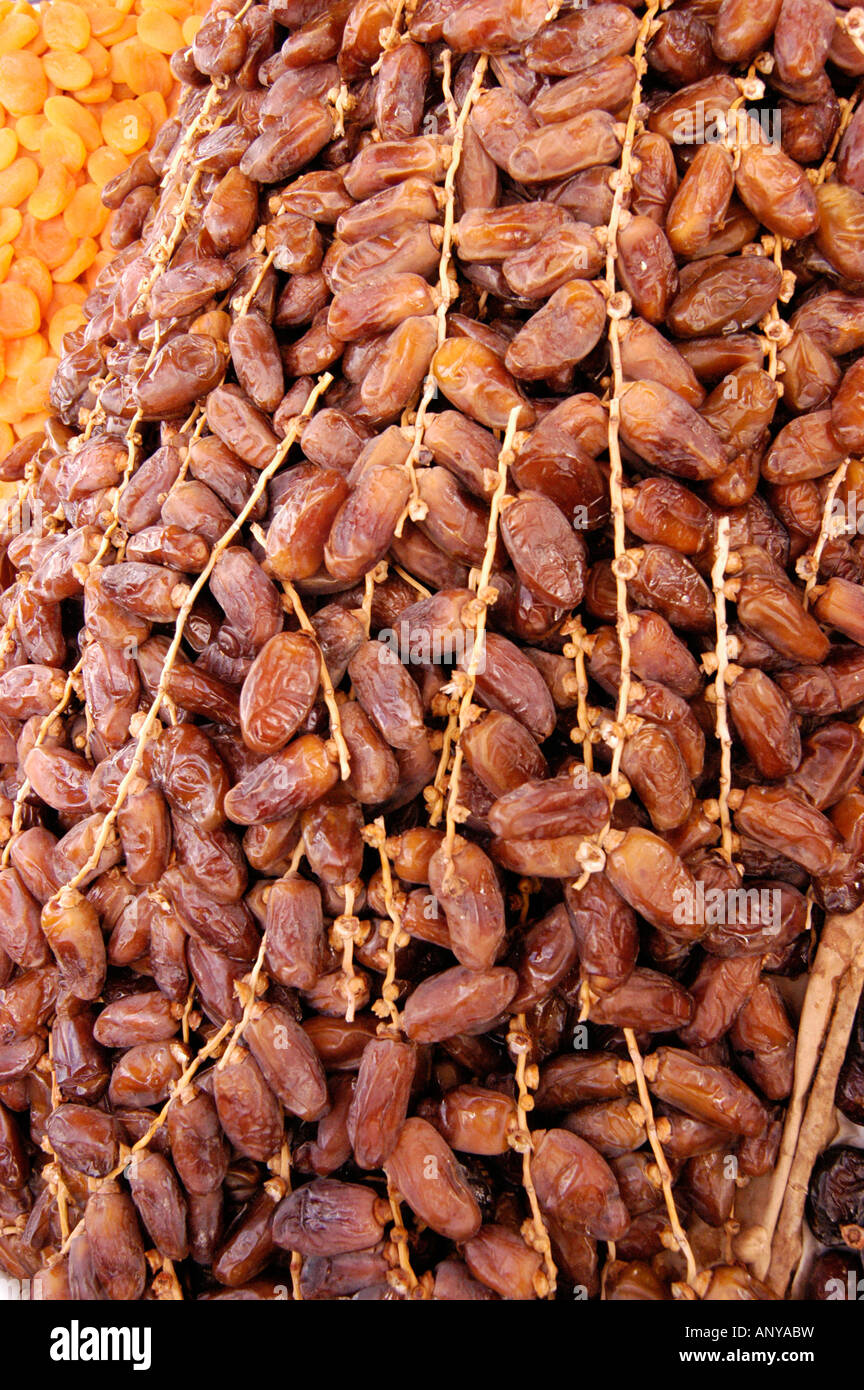 DATES ON MARKET STALL Stock Photo - Alamy