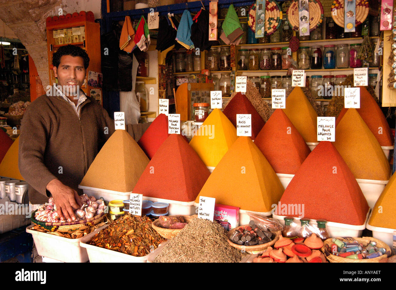 MOROCCAN SPICE SELLER Stock Photo - Alamy