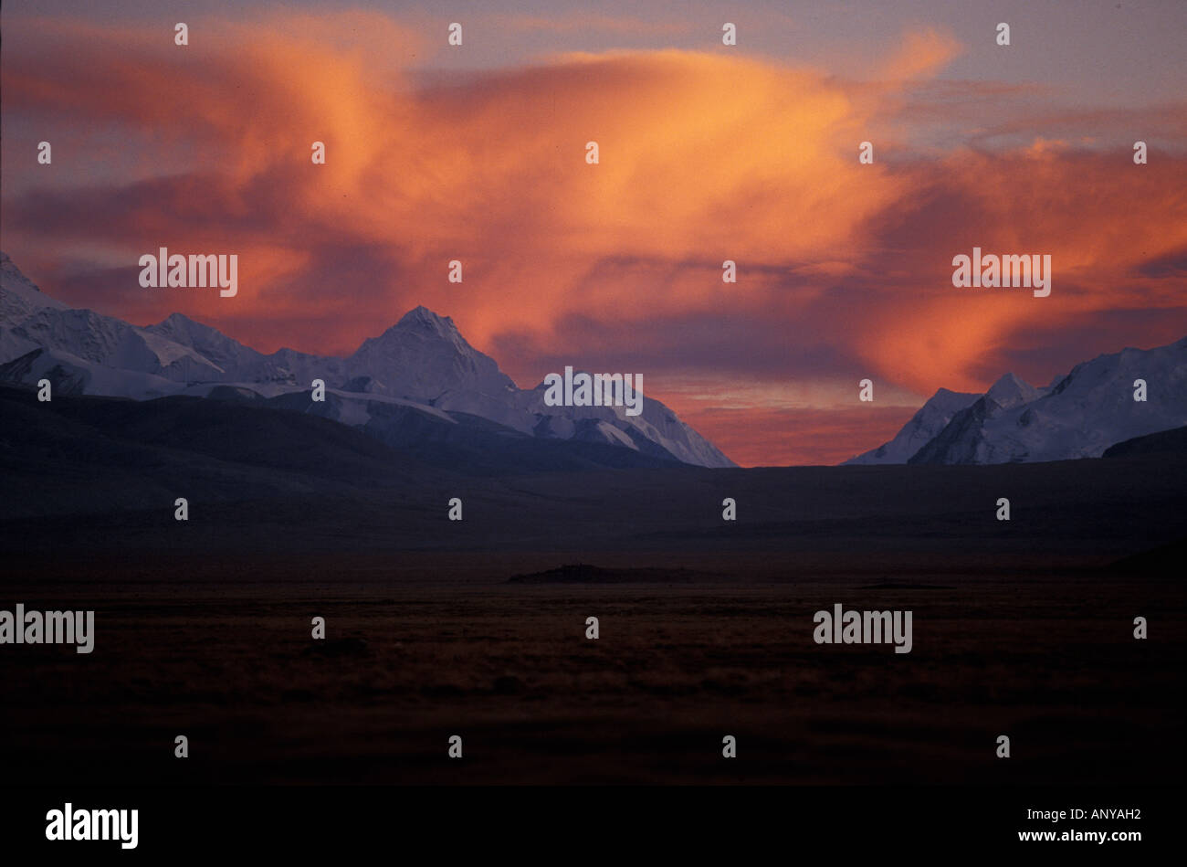 Tibet, Sunset at Tingri plain Stock Photo - Alamy