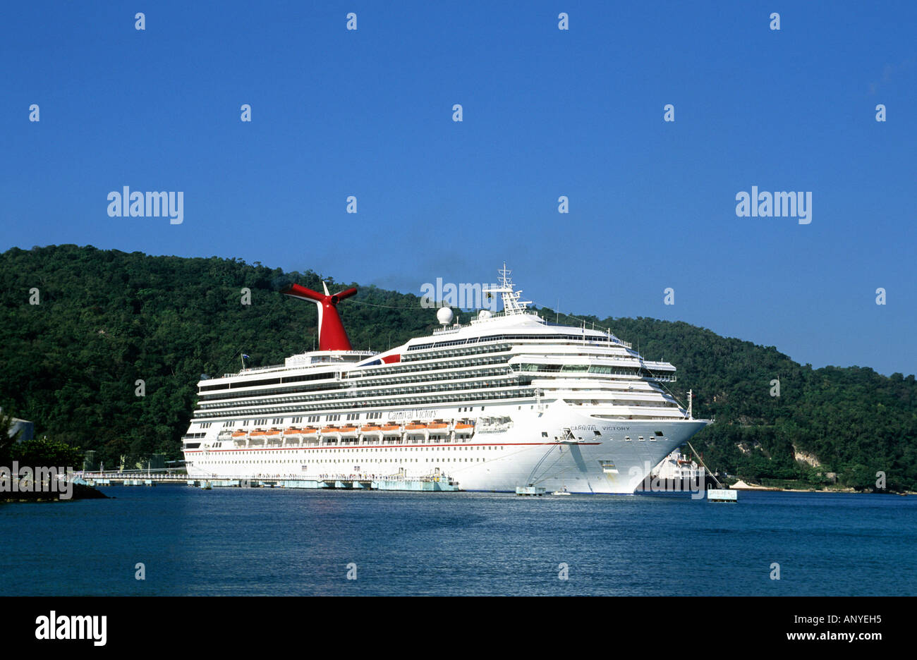 Jamaica, Ocho Rios, Cruise ship Stock Photo - Alamy
