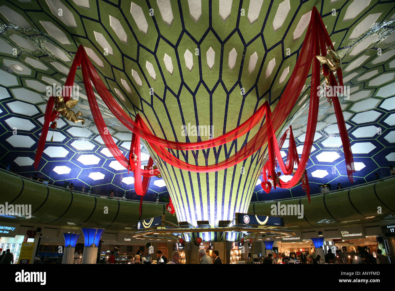 Abu dhabi airport terminal hi-res stock photography and images - Alamy